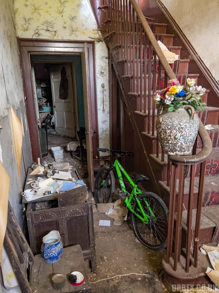 Abandoned Time Capsule Farm House, Herefordshire - Urbex UK