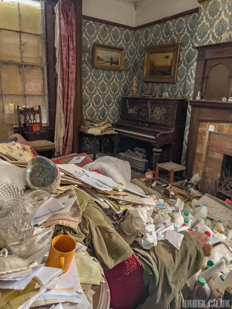 Abandoned Time Capsule Farm House, Herefordshire - Urbex UK
