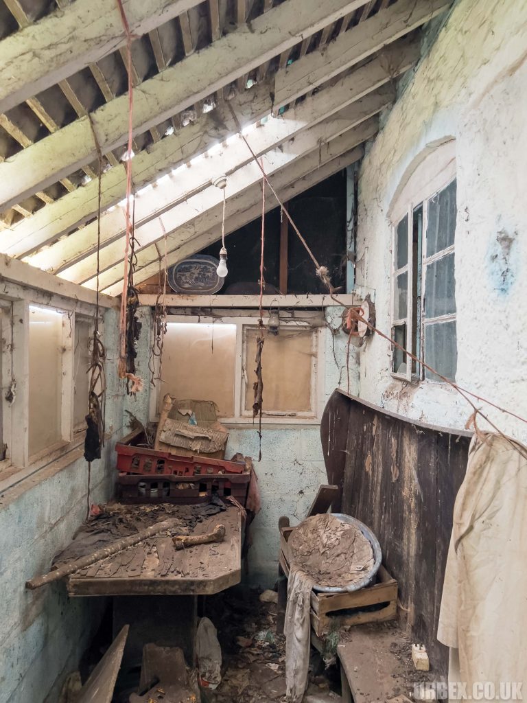 Abandoned Time Capsule Farm House, Herefordshire - Urbex UK