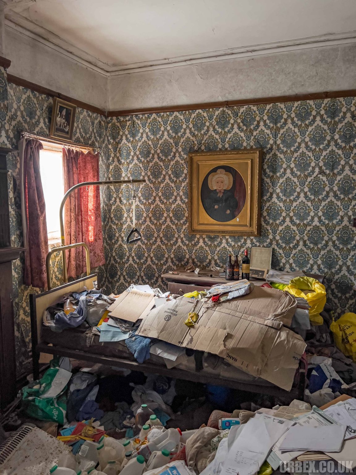 Abandoned Time Capsule Farm House, Herefordshire - Urbex UK